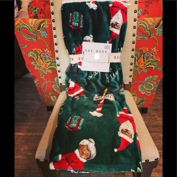 Rae Dunn | Bedding | Rae Dunn Santa Oversized Christmas Plush Throw ...